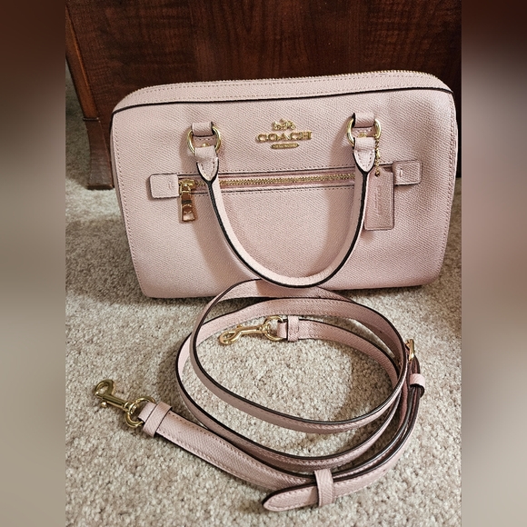 Coach | Bags | Coach Pastel Pink Leather Purse Gold Hardware | Poshmark